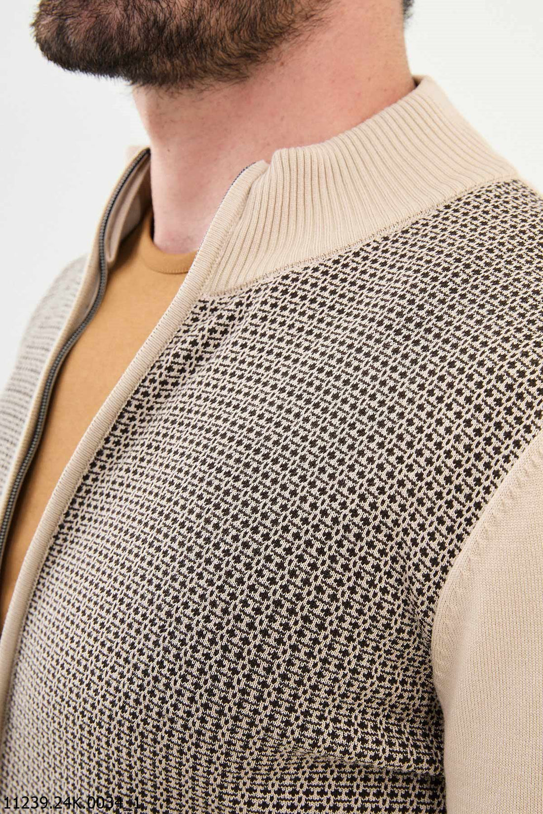 Men's Beige Zippered Cardigan. – HolloMen