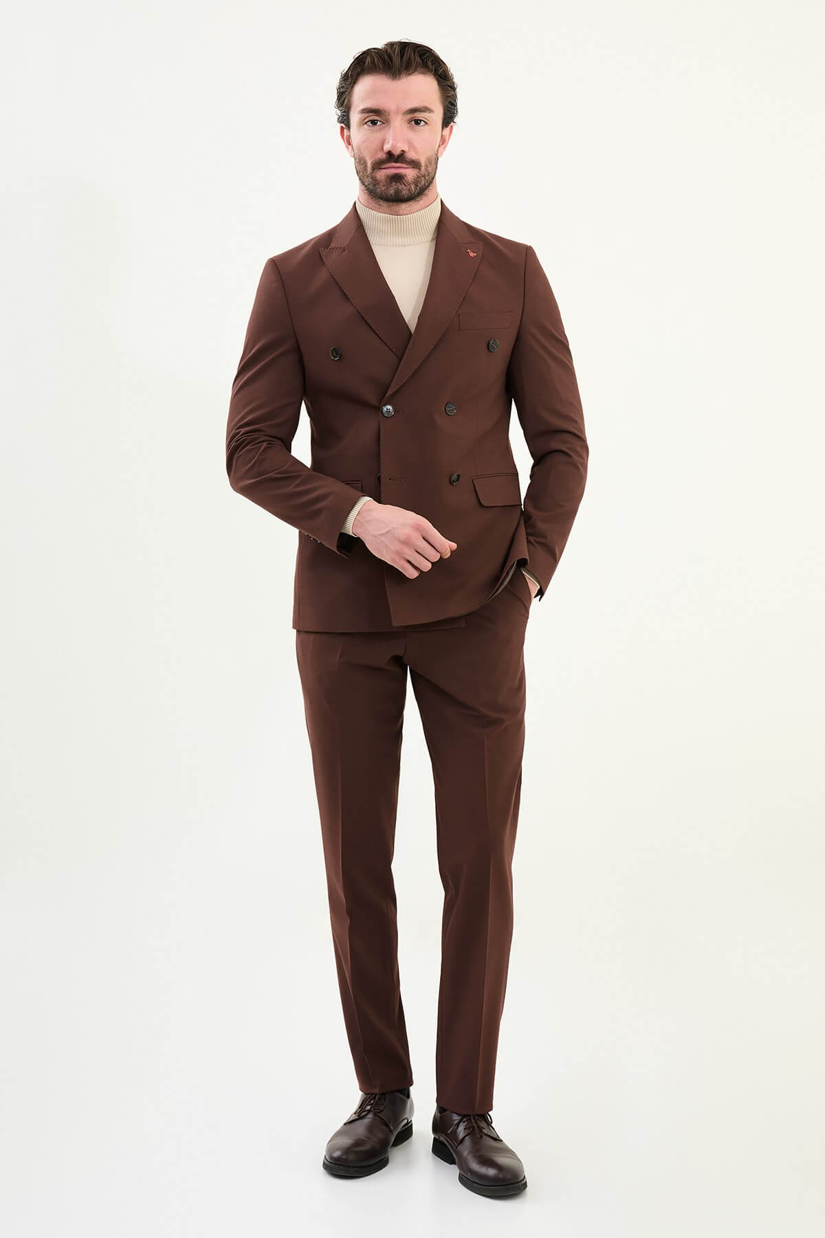 HolloMen Suits | Tailored Men’s Suits for Weddings, Business