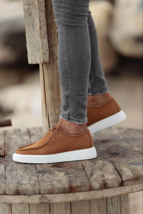 Emerald Camel Suede Casual Derby Shoe. – HolloMen